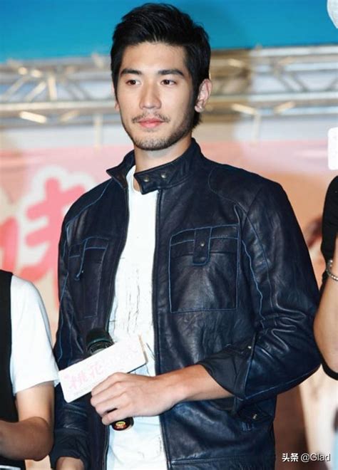 從一歲到三十五歲的高以翔短暫卻燦爛的一生下 每日頭條