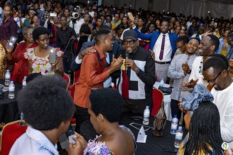 Umutaramyi Josh Ishimwe Yanditse Amateka Mu Gitaramo Cye Cya Mbe