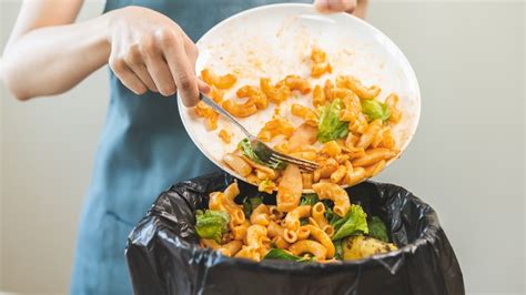 14 Mistakes You Are Making With Leftover Food