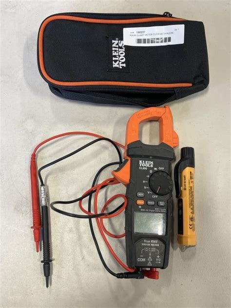 Klein Clamp Meter Cl600 With Klein Voltage Tester