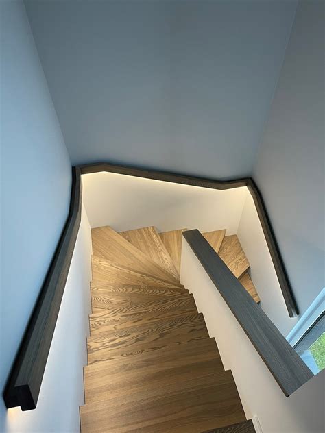 Uosio Masyvo Laiptai Su Led Apšvietimu Mano Grindys