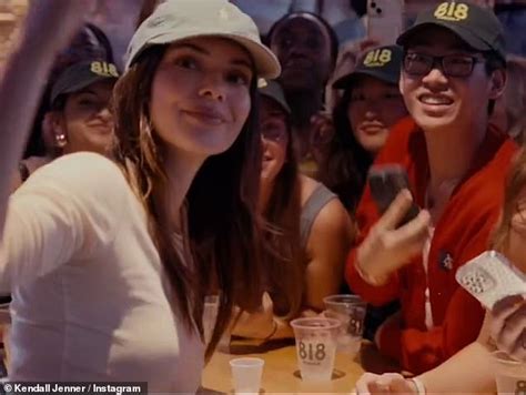 Kendall Jenners College Bar Crawl Supermodel Visits Four Campuses And