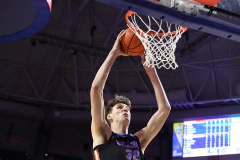 Floridas Olivier Rioux Worlds Tallest Teen Makes 1st College Dunk