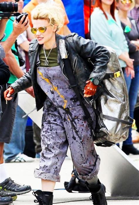 Kate Mckinnon As Holtzmann In Ghostbusters 2016 Ghostbusters