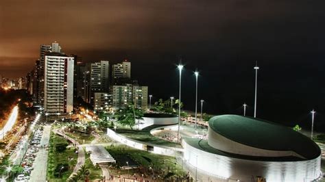 Parque Dona Lindu Meer