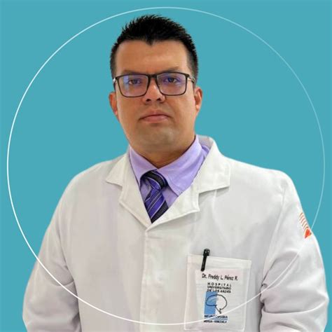 Dr Freddy Pérez Neurocirujano