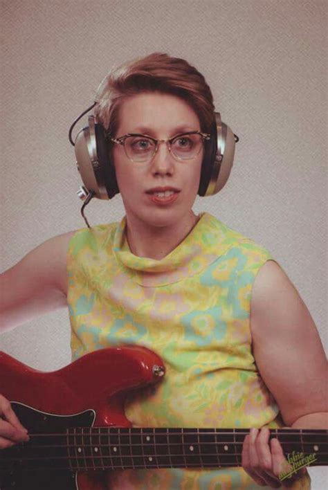 Ever In Demand Session Gal Carol Kaye Bass Guitarist Guitar Girl