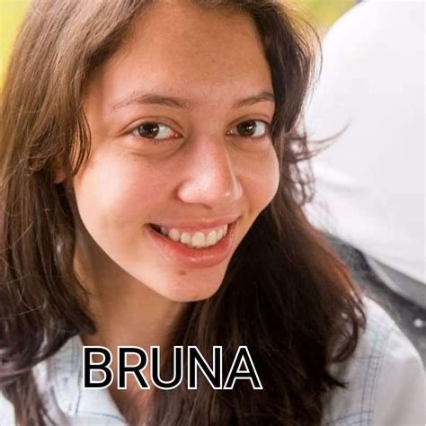 Professora Bruna Puzzle Online