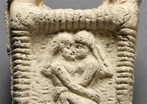 Humans Began Kissing About 1 000 Years Earlier Than Thought News Tech