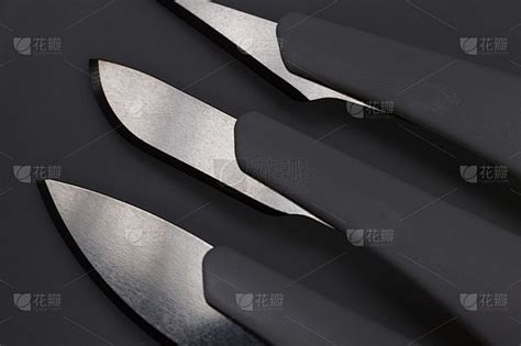 医用手术刀的阴影背景