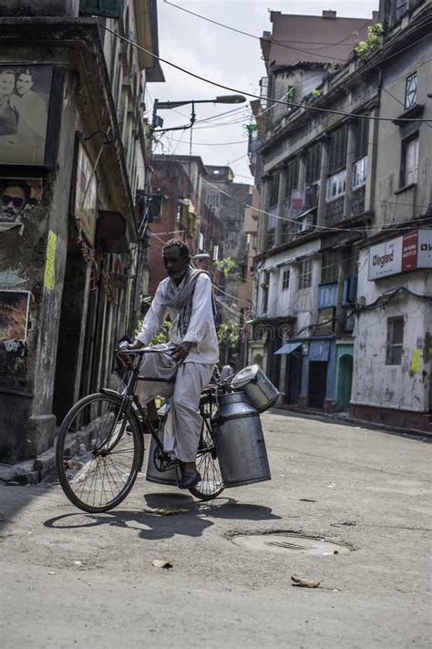 Working Class In Kolkata India Editorial Stock Image Image Of Class Road 65281084