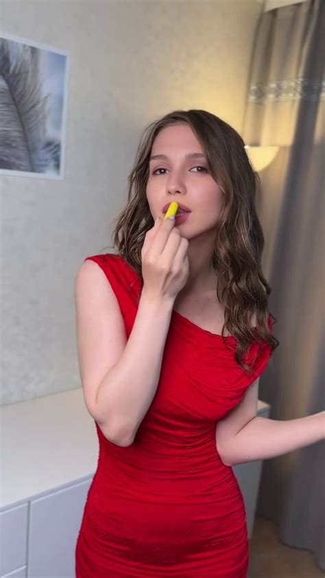 Hola Hermosos🤗 Colegiala Lindas Hermosa Jovencitas Piernas Beutiful Faldita Belleza
