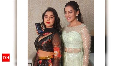 Trisha Kar Madhu Pens A Note For Akshara Singh Bhojpuri Movie News Times Of India