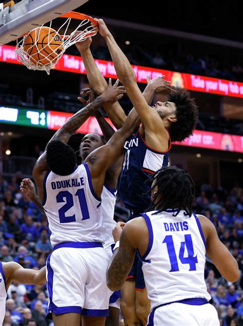 Uconns Dan Hurley Sure Andre Jackson Will Break Out Of Slump
