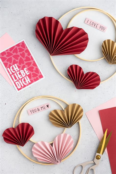 Diy Valentinstag Deko Romantische Herzkunst Aus Papier