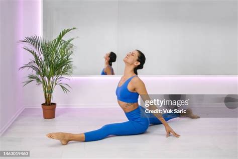 Yoga Split Photos And Premium High Res Pictures Getty Images