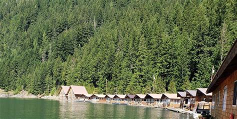 The Floating Cabins At This Washington Resort Are So Dreamy