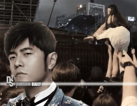 Jay Chous Hong Kong Concert Attracts Huge Crowd And Fan Climbs Fence