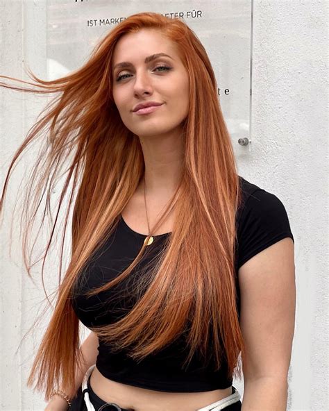 Lara Trautmann Rredheadedgoddesses