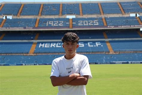 Sofiane Renueva Su Compromiso Con El Hércules B Hércules De Alicante Cf