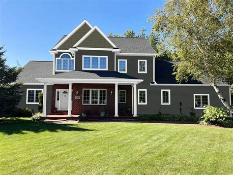 Mastic Carved Wood Vinyl Siding