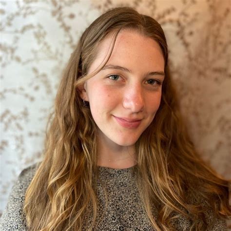 Isabella Laugen United States Professional Profile Linkedin