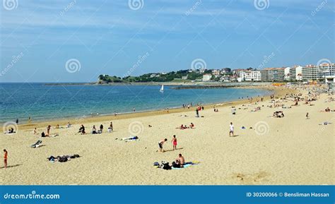 Saint Jean De Luz Beach Editorial Photo Image Of Ocean 30200066