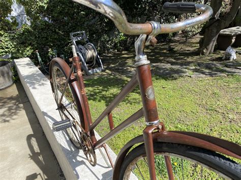 Withdrawn Vintage 1940 Schwinn New World Ladies Bicycle In Maroon