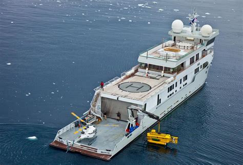 Charter Luxury Expedition Yacht Suri In Pacific Luxury Charter Group
