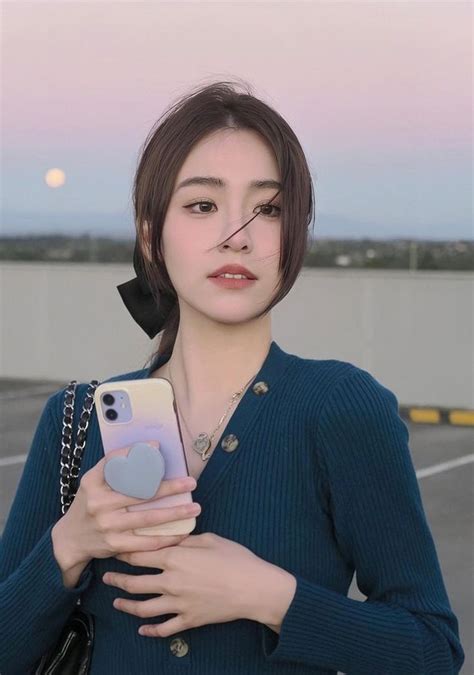 Girl Á Âu에 있는 Hao Mai님의 핀
