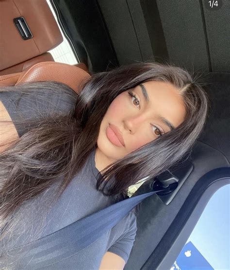 Fyza is a gorgeous goddess ! I wanna worship her feet soo bad and be her slave! Catfish me as ...