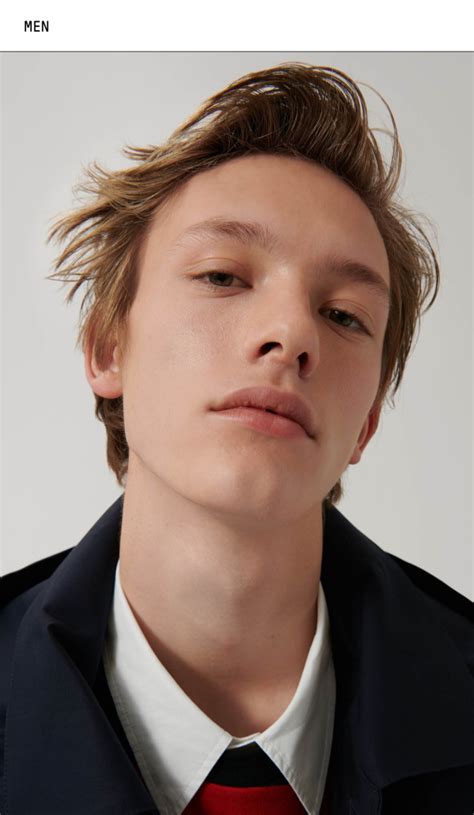 Daniel Olze For Loreak Mendian Fw 19