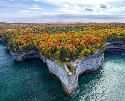 Experience 4 Breathtaking Fall Color Drives In Michigan