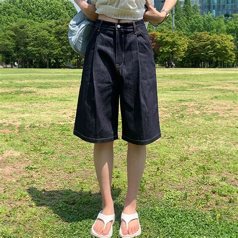 데일리브 노드 생지 핀턱 데님 버뮤다 하프 팬츠 5부 반바지 여름 청바지 썸머 휴양지 여행룩 논페이드 흑청 진청 2color Kd1652