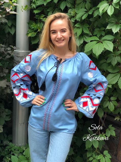Blue Embroidered Blouse Ukrainian 80s Blouse Tunic Vyshyvanka Blouse