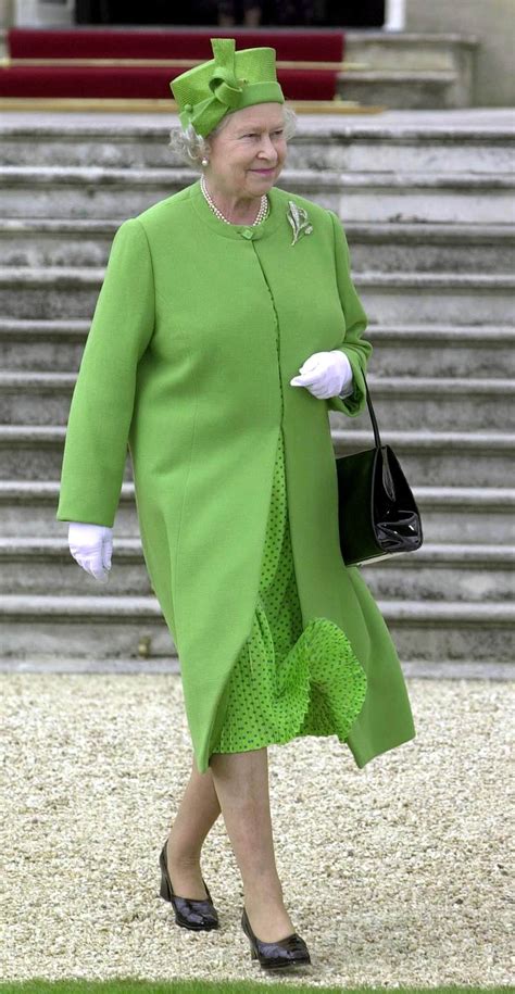 Queen Elizabeths Fashion Sense The Designers Who Shaped It Over 75