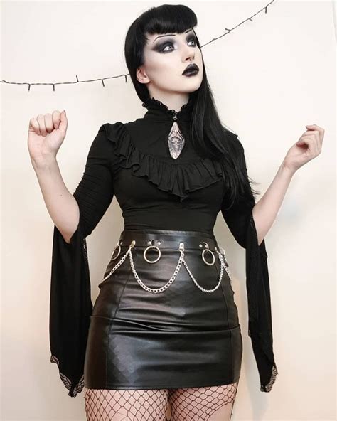 🖤 Beautiful Nightmare 🖤 On Instagram “spent My Day Relaxing Watching