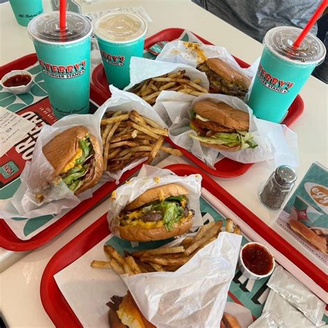 P Terrys Burger Stand Announces Its First Houston Area Expansion