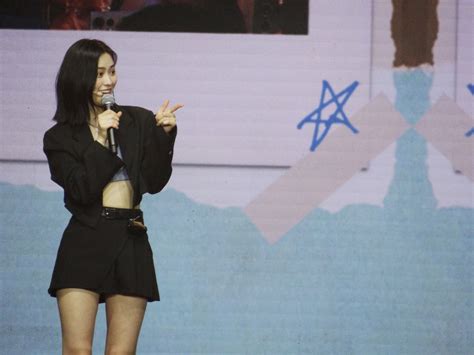 PHOTOS ITZY At Their BENCH Fan Meeting In Manila Allkpop