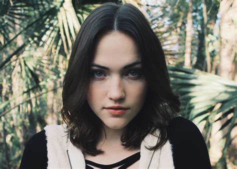 33 Facts About Violett Beane