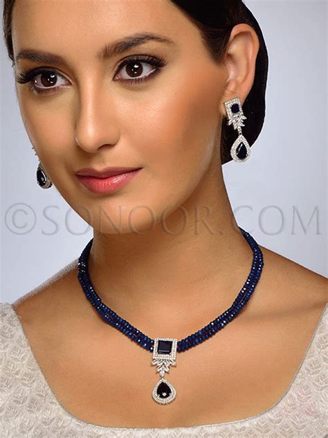 Briti Cz Blue Stone String Pendant Set Sonoor