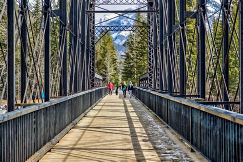 Three Sisters Berge Fotos Bilder Und Stockfotos Istock
