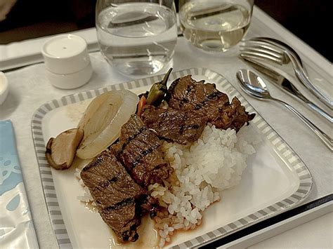 Singapore Airlines Business Class Flight From Los Angeles To Tokyo