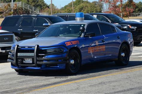 Love The Single Bubble Top Blue Light On This Gsp Charger Police Cars State Trooper Ford F