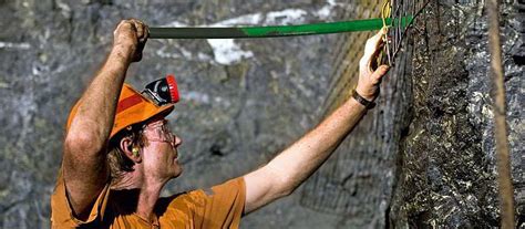 Resin Cartridge Vs Pumpable Resin For Bolting An Underground Miner