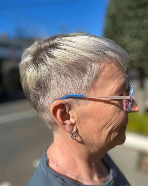 33 Perfect Pixie Cuts For Women Over 60 With Glasses