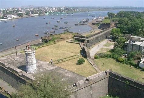 Moti Daman Fort Best Historical Landmark E India Tourism