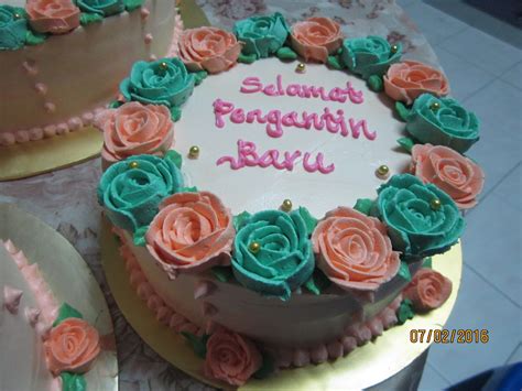 Anika Myrasa Kek Kahwin Tema Peach Dan Hijau