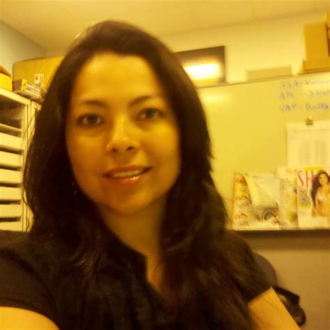 Elsy Escobar Youtube