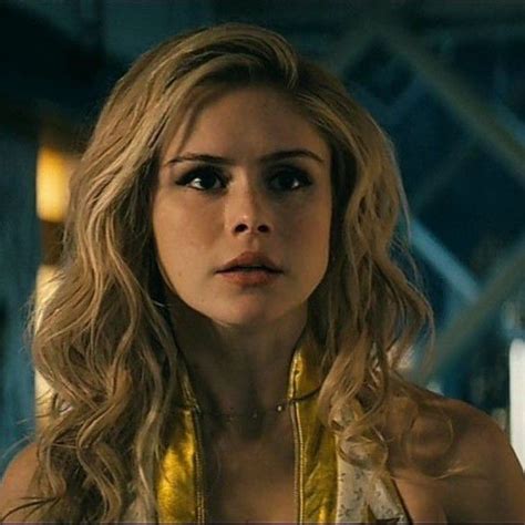 Annie January Starlight Pretty Brown Eyes Marvel Girls Erin Moriarty